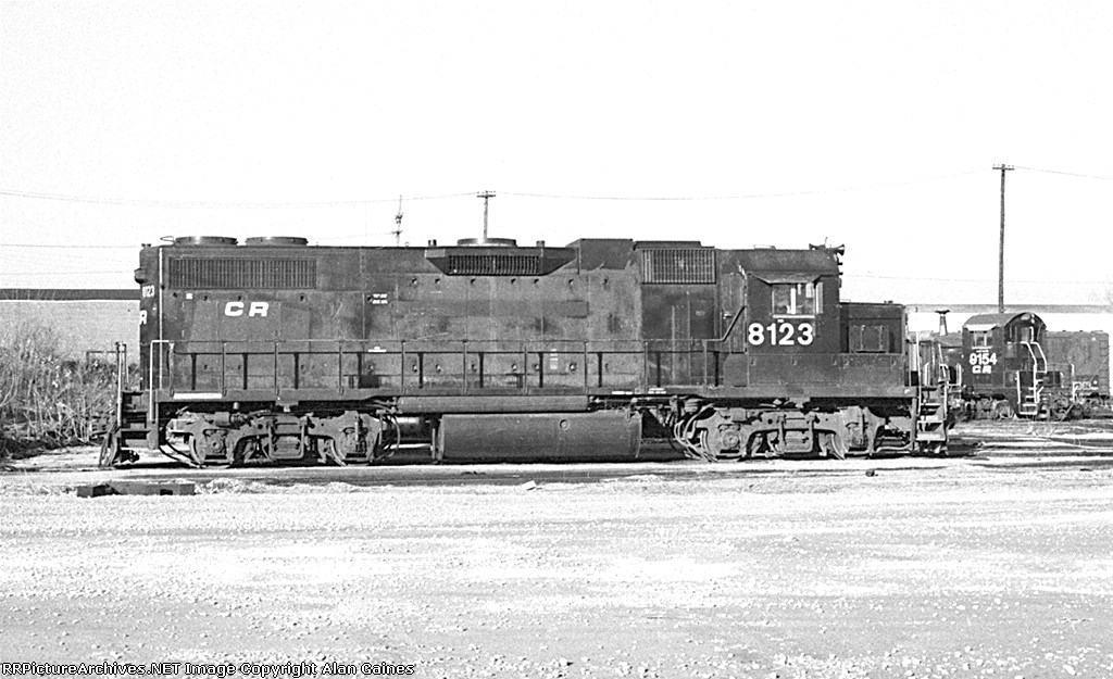 CR GP-38-2 8123
